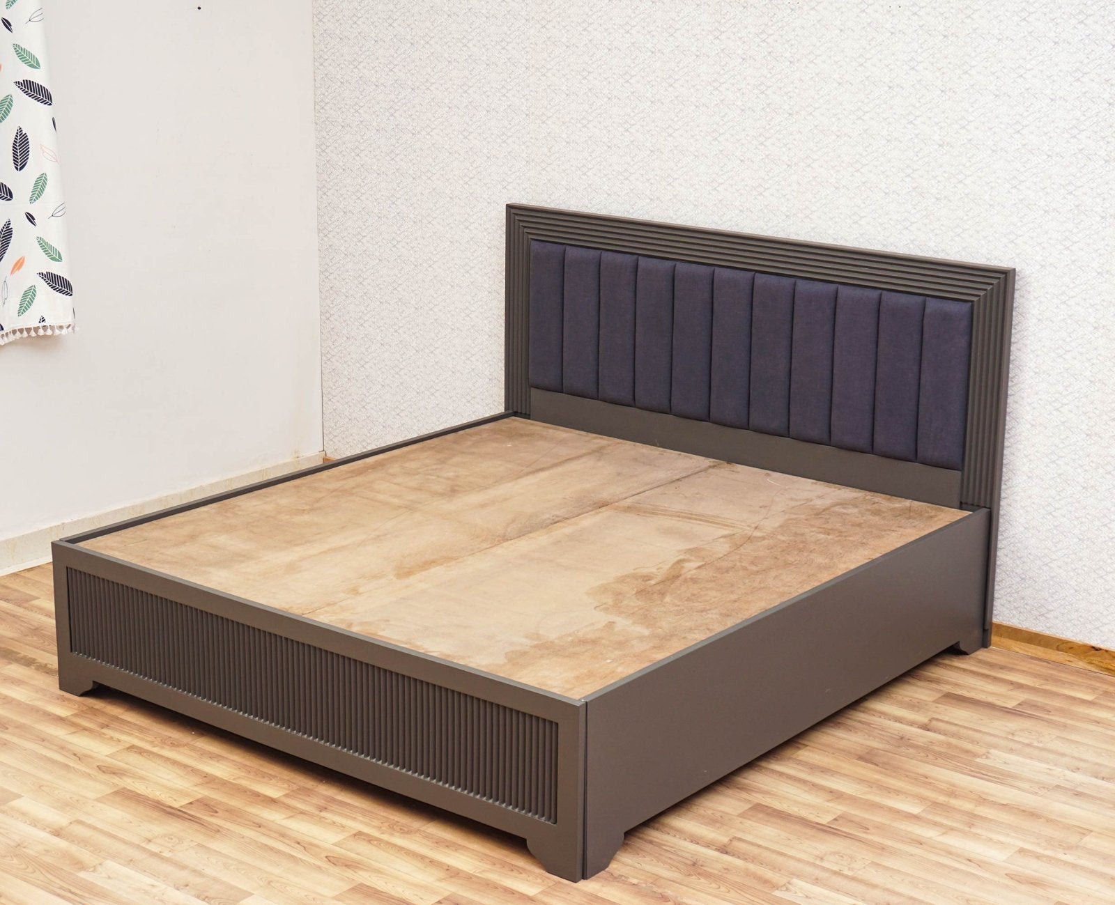 Bengaluru Solid Wood King Size Bed in Storage Box