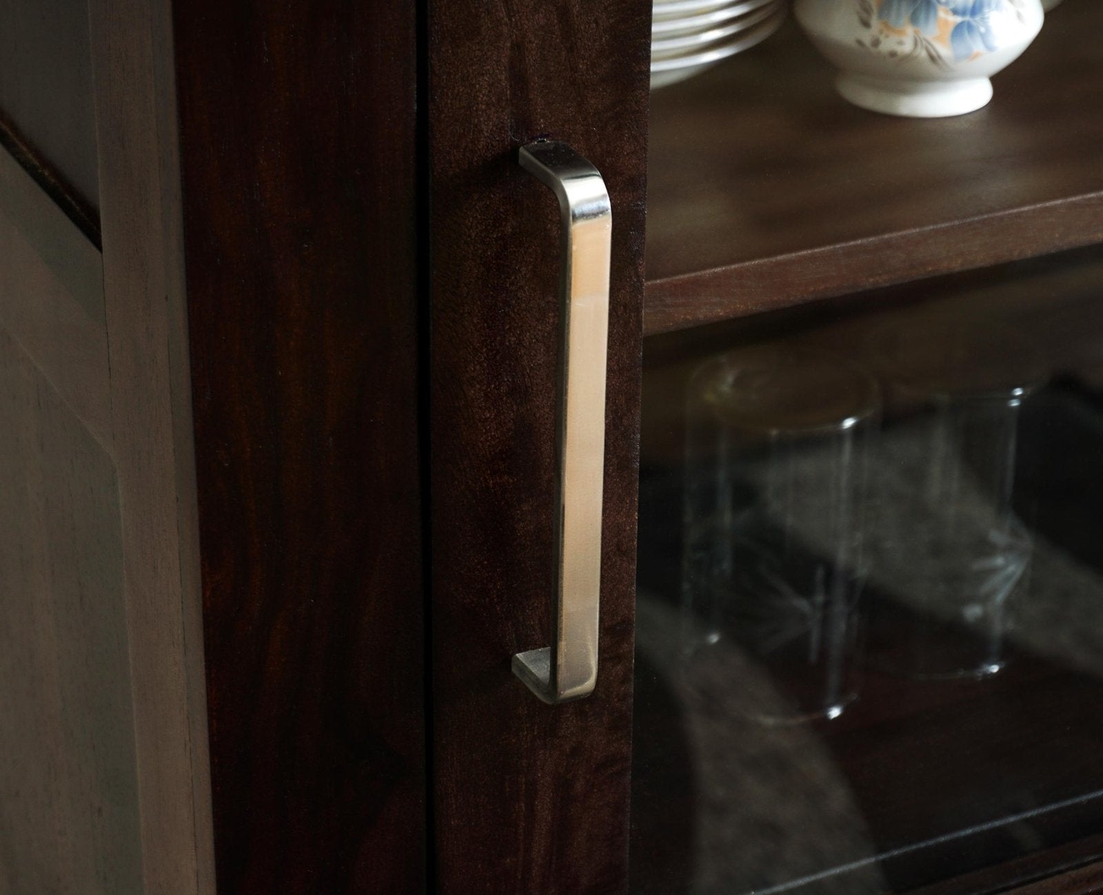 Kottayam Sheesham Wood Kitchen Crockery Cabinet One Door