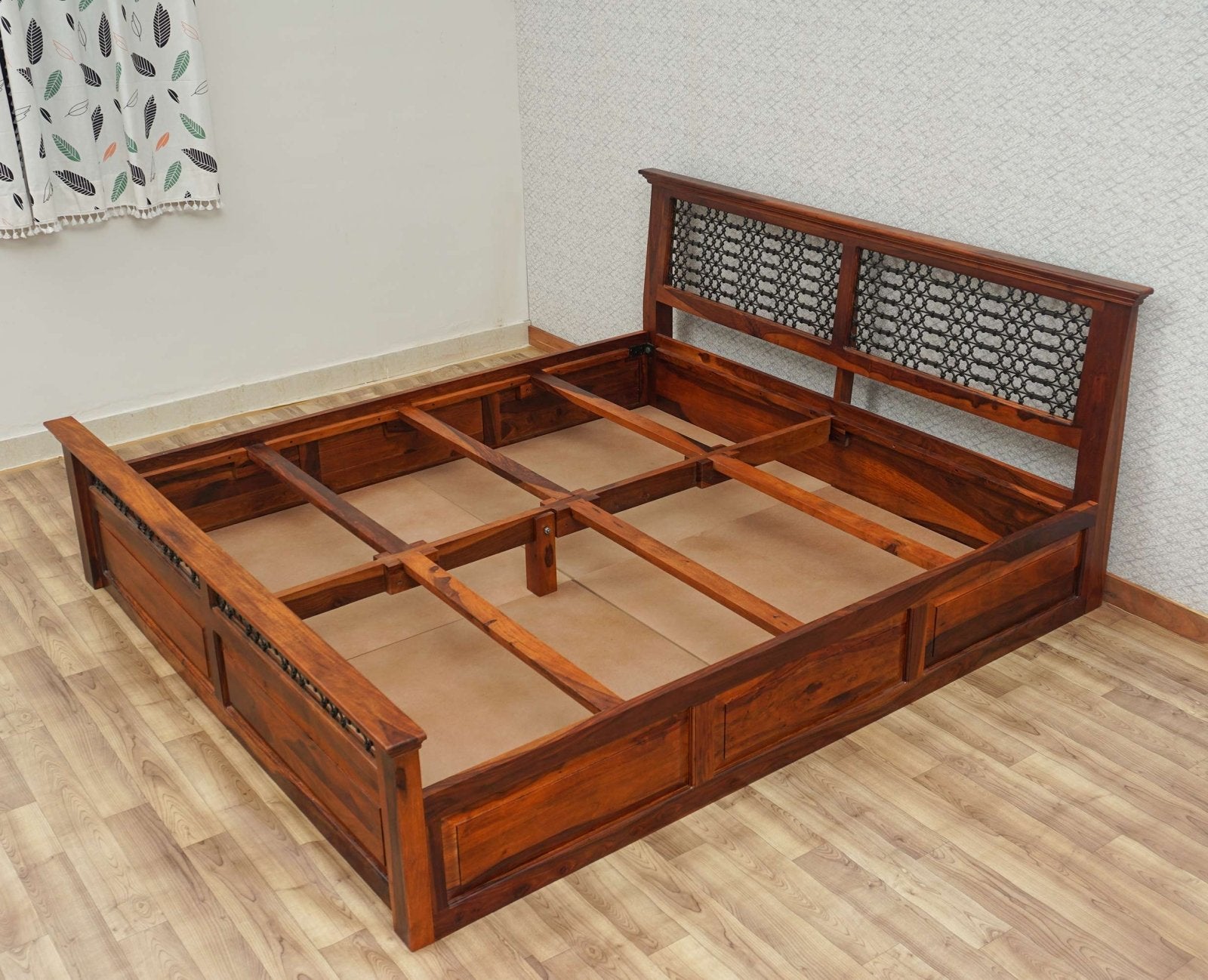 Sweden Solid Wood King Size Bed with Box Storage
