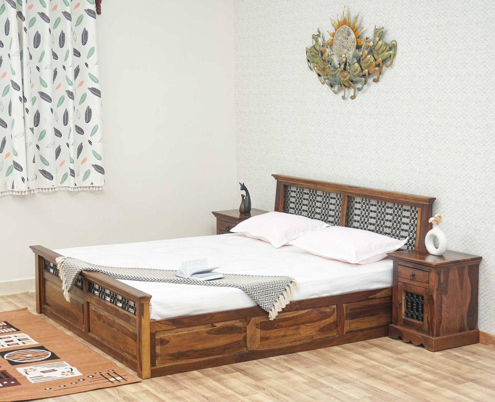 Sweden Solid Wood King Size Bed with Box Storage