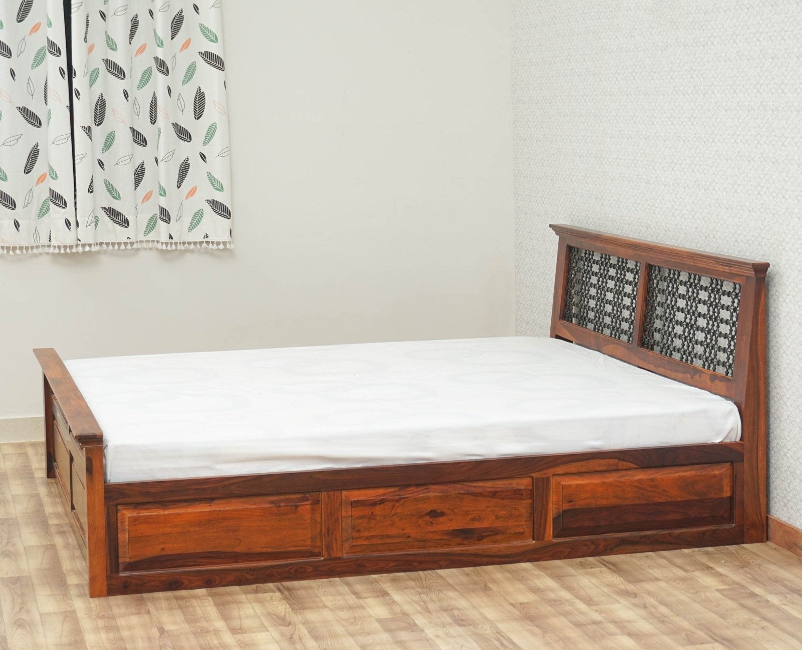 Sweden Solid Wood King Size Bed with Box Storage