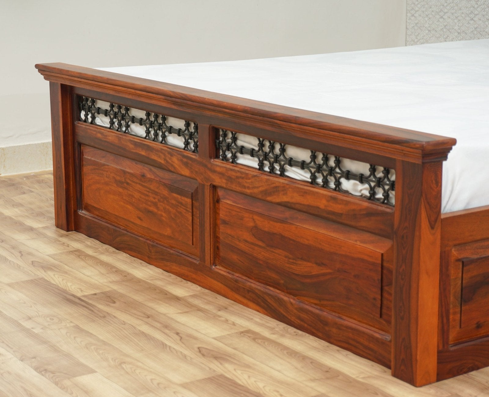 Sweden Solid Wood Queen Size Bed with Box Storage