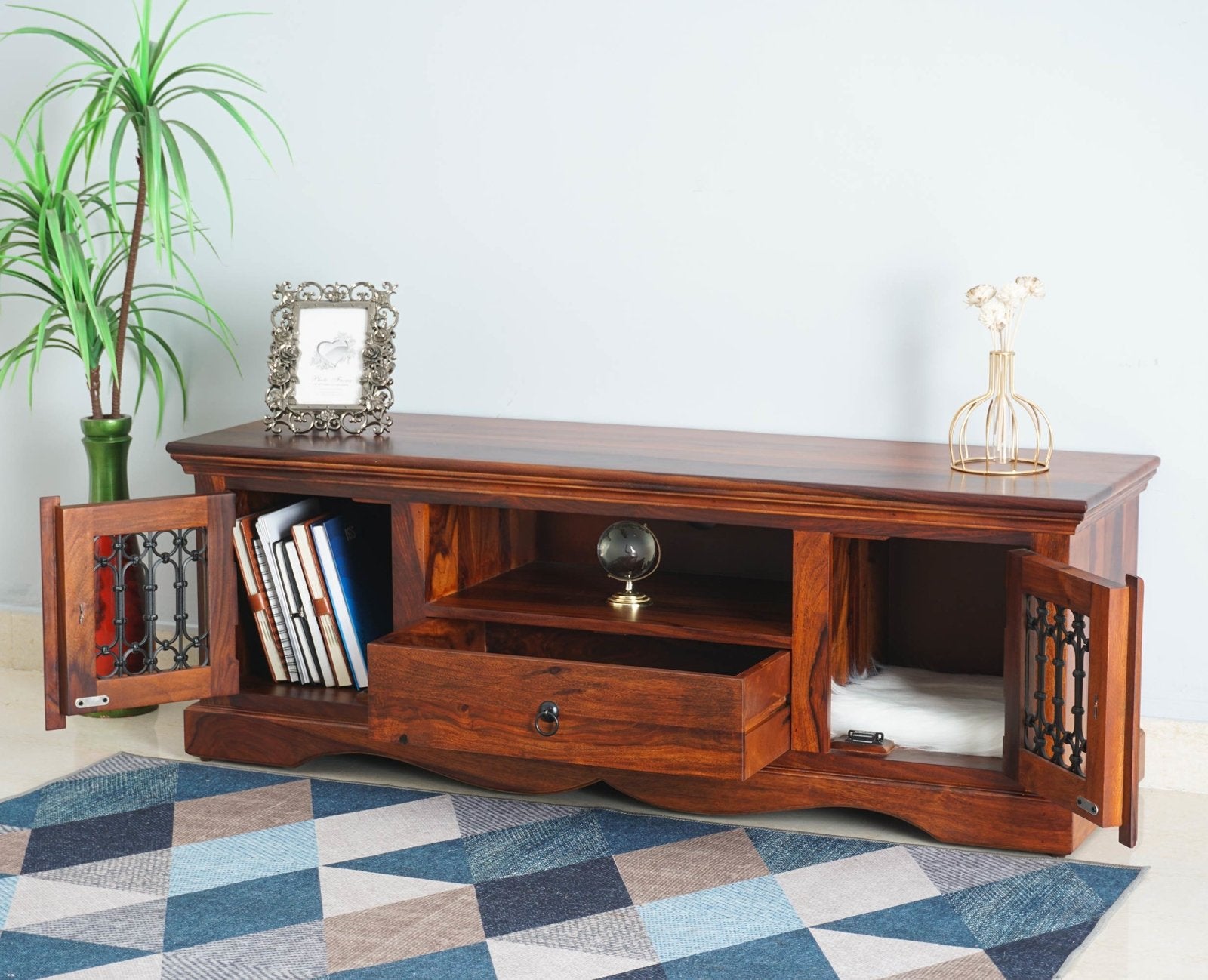 Sweden Solid Wood Two Doors one Drawer TV Cabinet