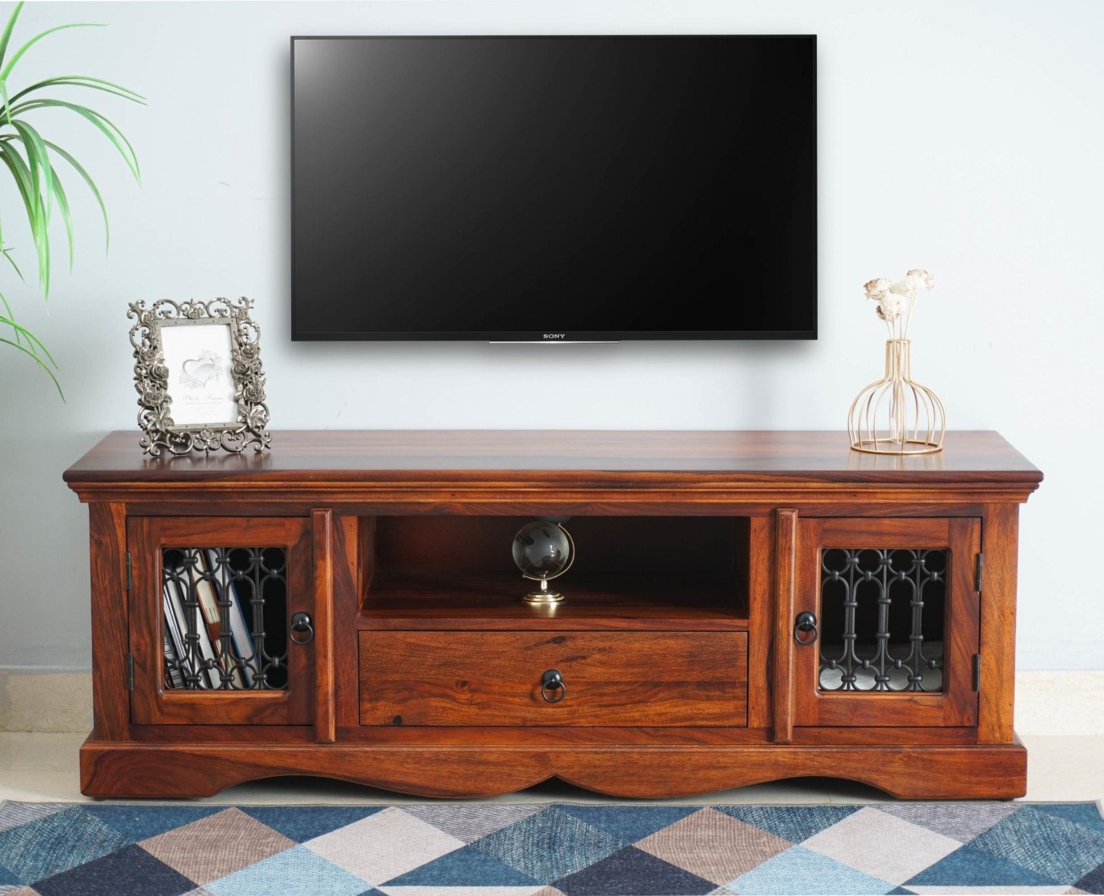 Sweden Solid Wood Two Doors one Drawer TV Cabinet